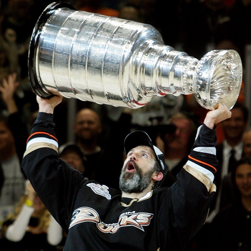 John Wayne Airport Celebrates the Anaheim Ducks 25th Anniversary – JWA ...